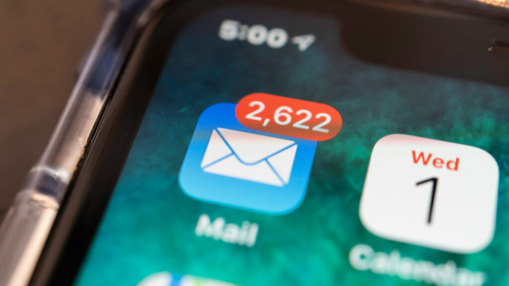 Wie richte ich meine E-Mail-Adresse auf dem iPhone ein? - Agentur ID Blog